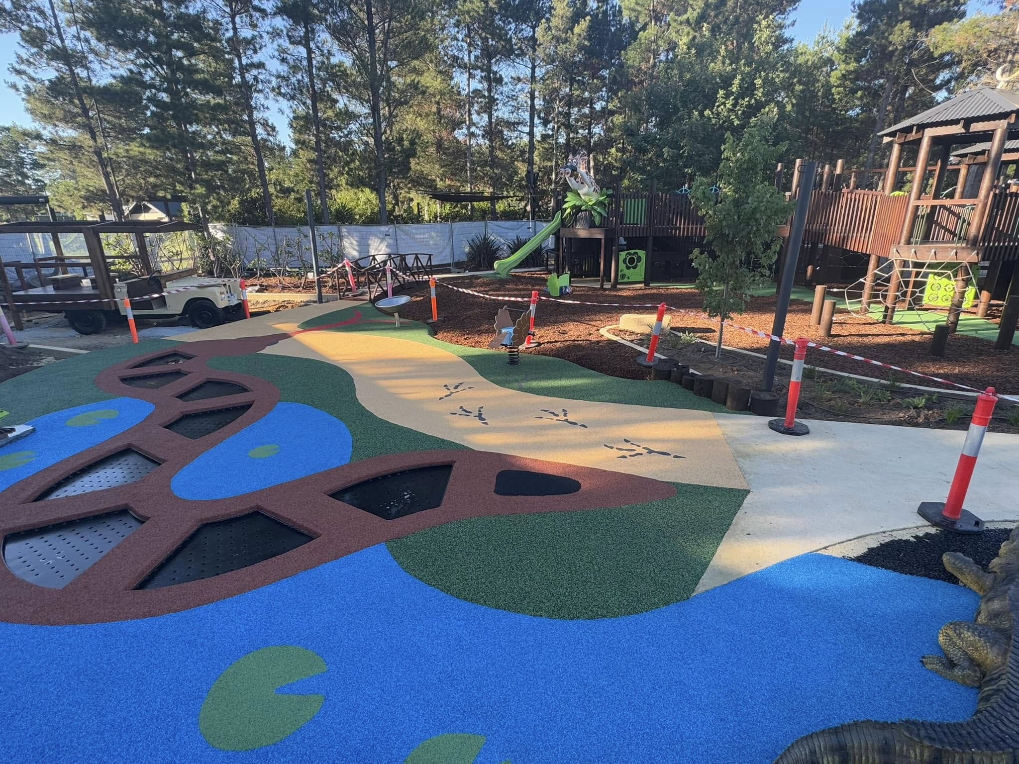 BRUCE'S PLAYGROUNDS – DESIGN- CREATE – PLAY